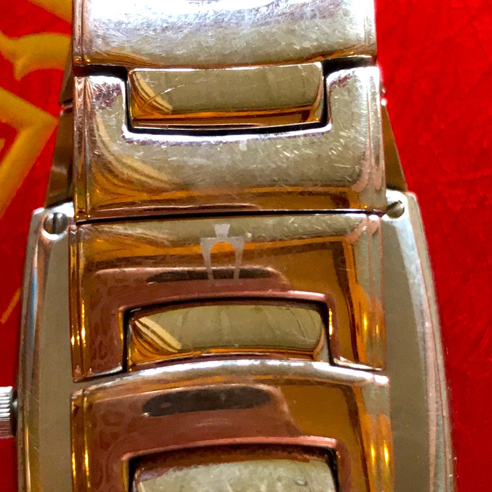 Bulova Bevel Glass Watch. - Gem